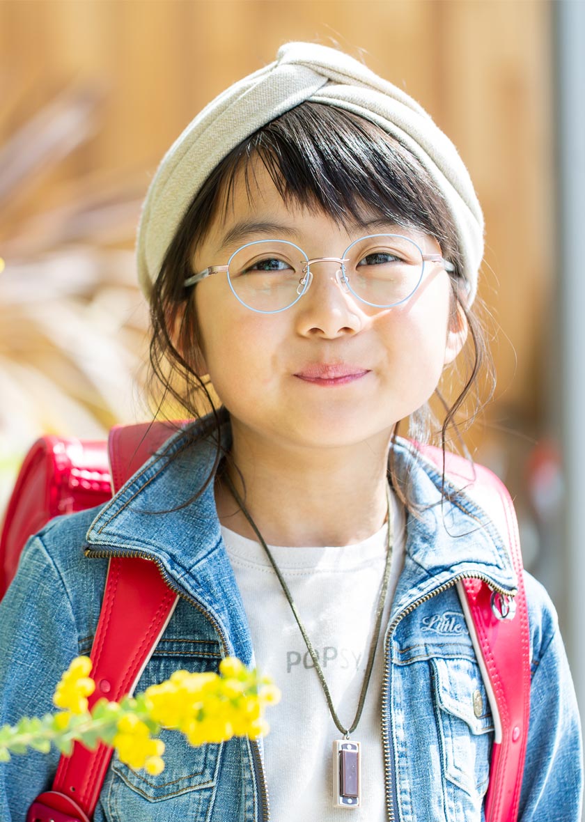 一目惚れアイテム 遂にメタルフレーム登場！こどもメガネフレームの名作！omodok(オモドック) tiny-513 カラーDM | メガネLab.K｜和歌山県和歌山市のメガネ専門店